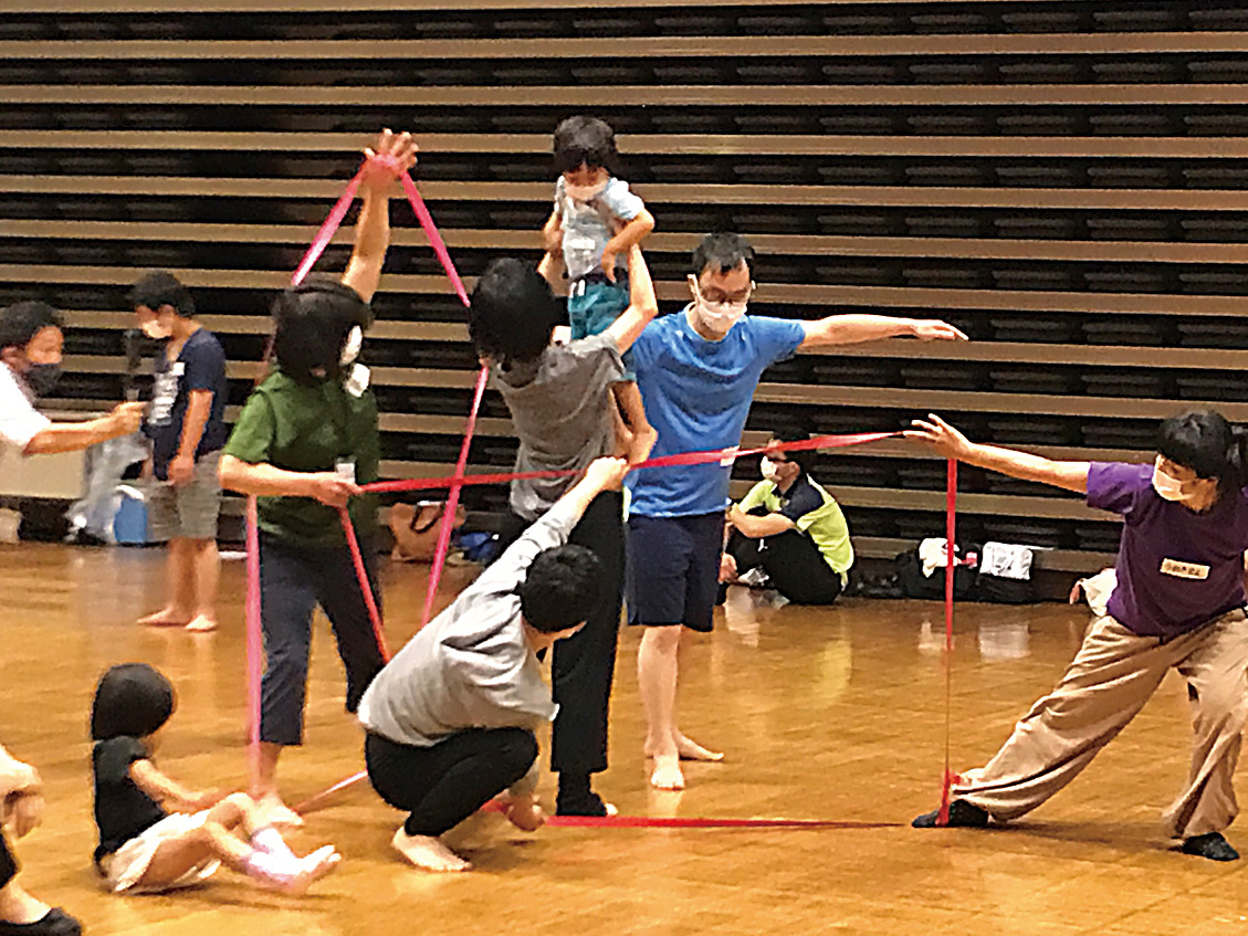 お互いの存在を受け入れ高め合う、インクルーシブダンスのアート体験 | 教育文化活動助成 成果報告書アーカイブ